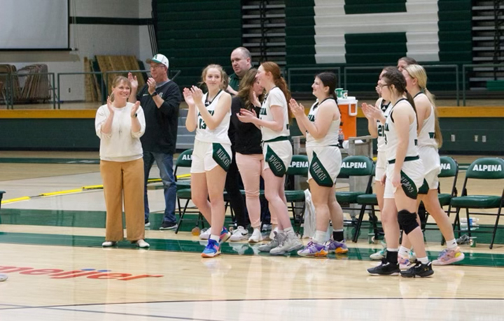 Wildcats girls’ basketball takes home strong win of 62-41 against Midland | News, Sports, Jobs ...